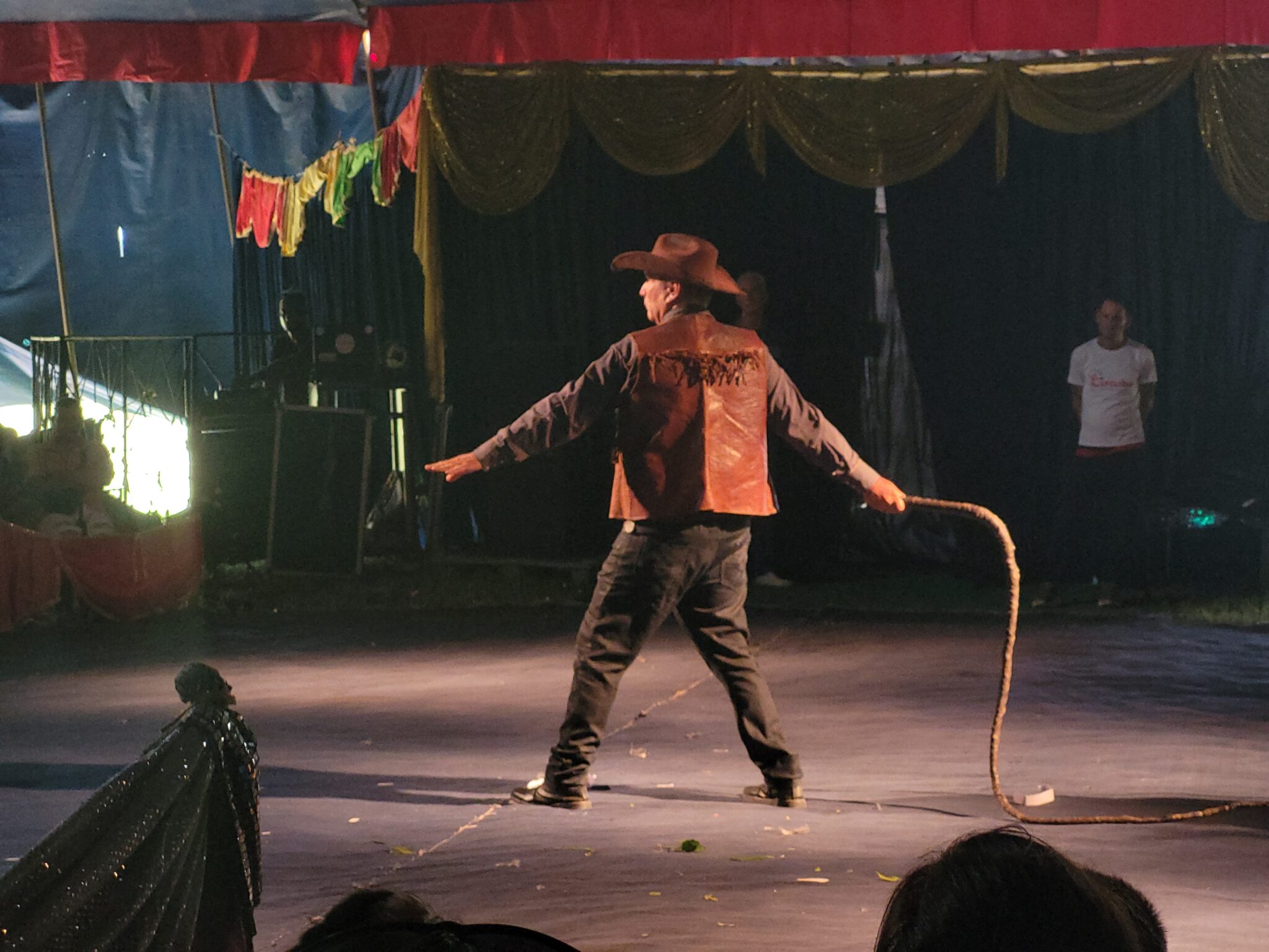 Llega a la ciudad de los puentes El Circo Nacional de Cuba - TV Yumurí