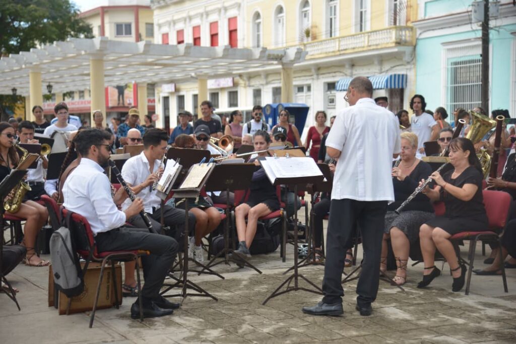 Celebran aniversario 154 de la Fiesta de la Colla - TV Yumurí