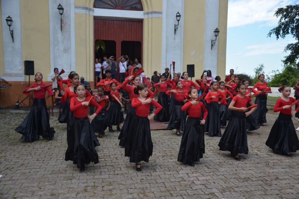 Celebran aniversario 154 de la Fiesta de la Colla - TV Yumurí